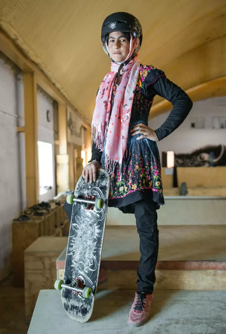 Kilalanin ang Skate Girls ng Kabul 14384_1