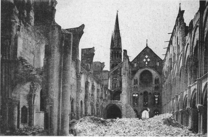 WWI Centennial: Reims Cathedral Burns 16123_4