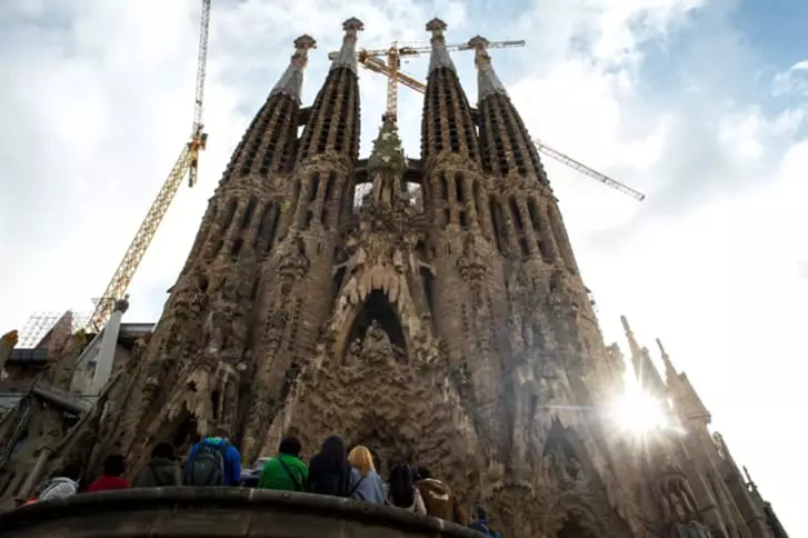 9 satriecoši fakti par La Sagrada Familia 16399_1