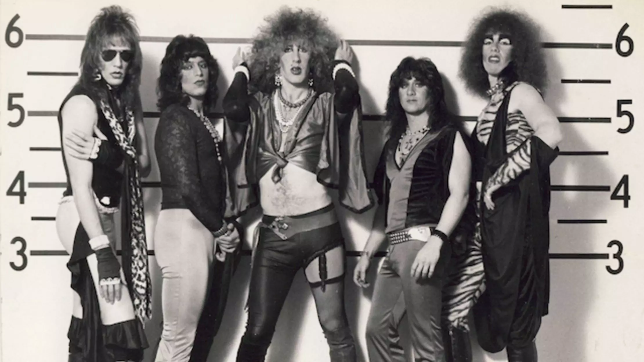 12 Indignaj Faktoj Pri Twisted Sister