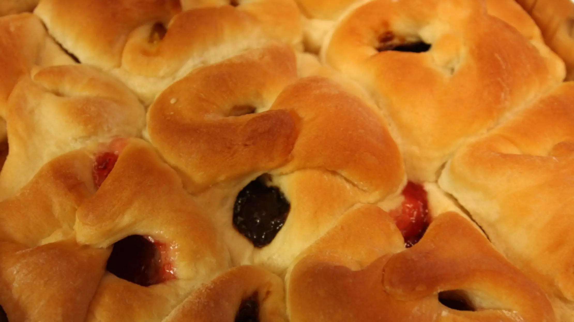 8 Amaqiniso Amnandi Mayelana nama-Kolaches