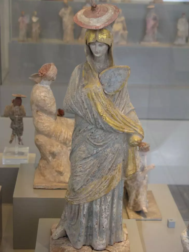 Zašto tako mnogim drevnim statuama nedostaje nos? 1746_4