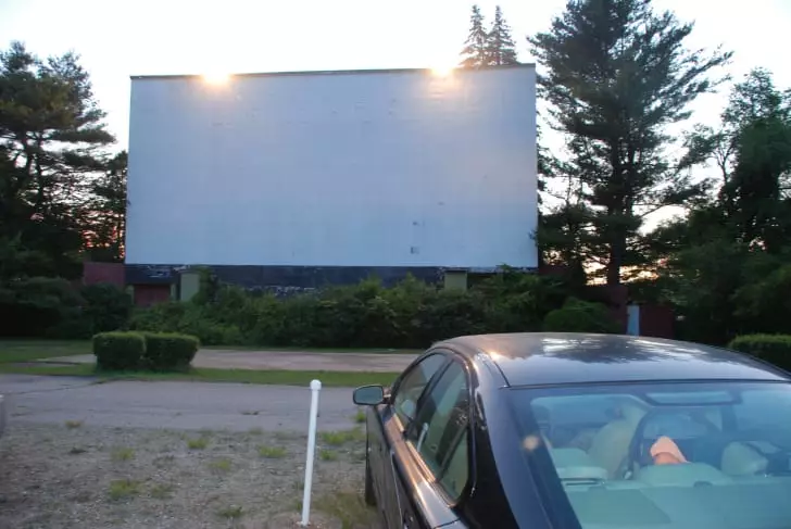 Pi bon sinema Drive-In atravè Amerik la 1818_6