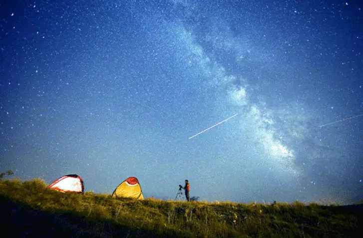 13 Prachtige ôfbyldings fan 'e Perseid Meteor Show 19289_5