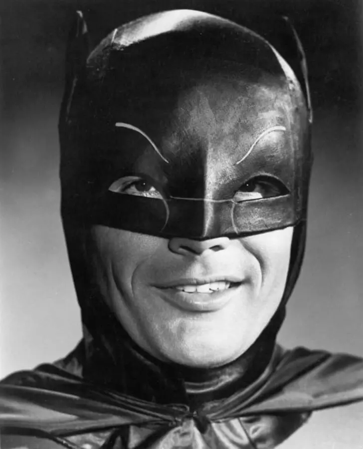 15 Campy Fakten Iwwer 'Batman' 2075_3