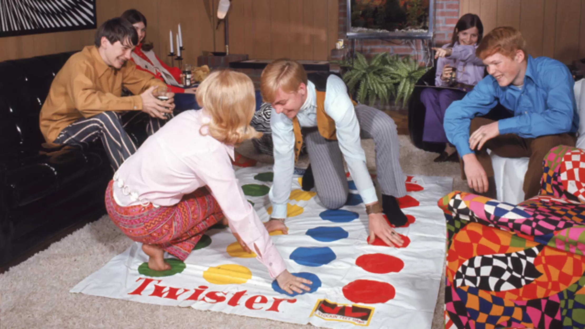 14 Fakta Playful Ngeunaan The Milton Bradley Company