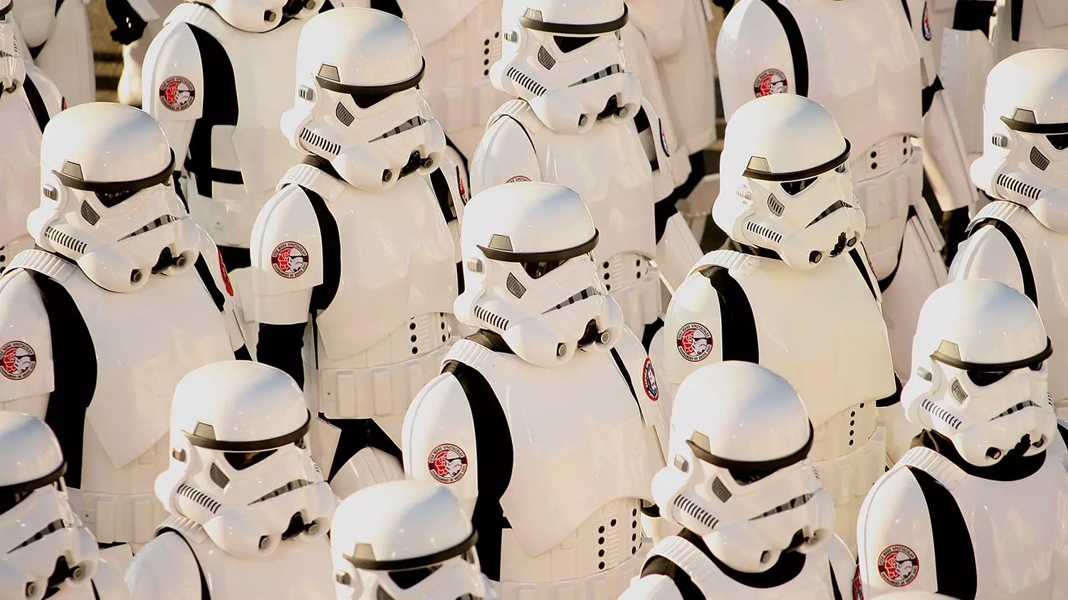 Le Stormtrooper maladroit qui s'est cogné la tête devait juste faire caca