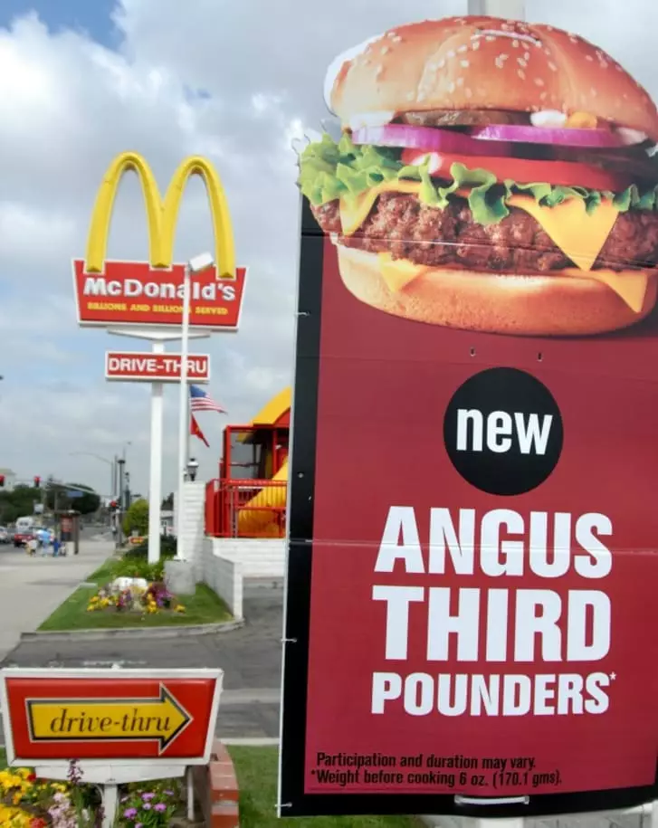 Aisea e Le'i Mana'o ai seisi A&W's Third-Pound Burger 2400_1