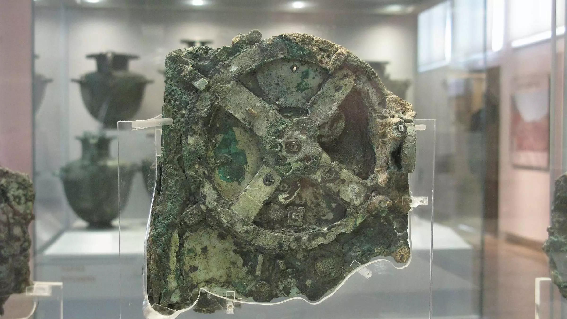 Iinyani ezili-15 ezinomdla malunga ne-Antikythera Mechanism