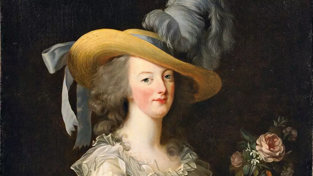 11 wenke uit Marie Antoinette se skoonheidsregime