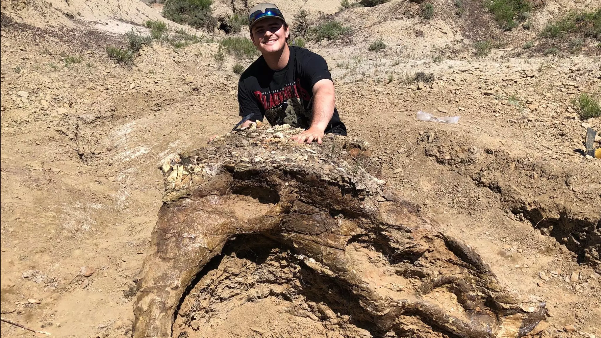 Ang Estudyante sa Kolehiyo Nakakaplag ug 65-Million-Year-Old Triceratops Skull Atol sa Paleontology Dig sa North Dakota