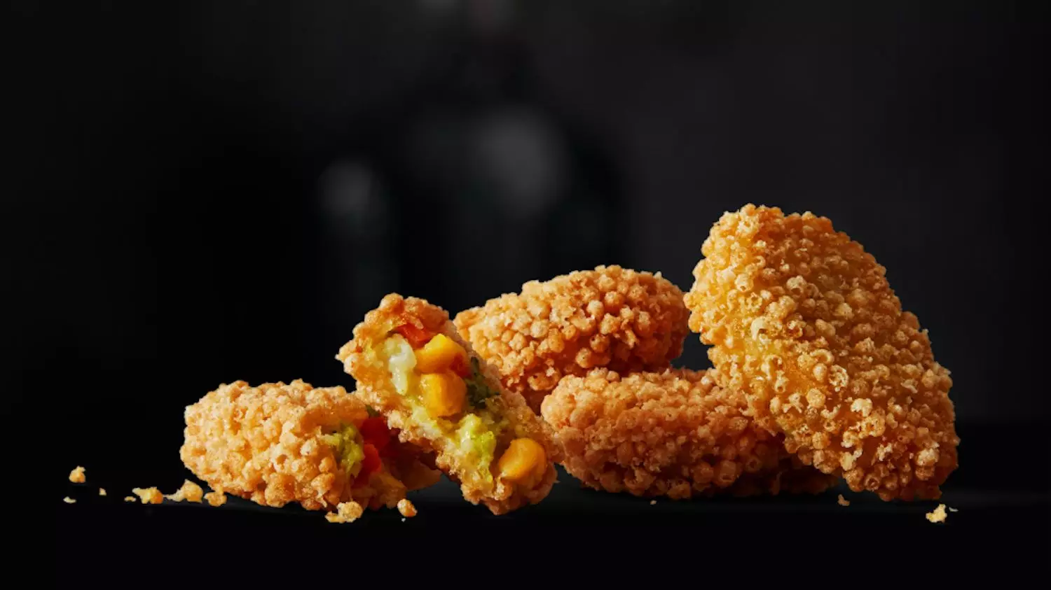 O lo'o fa'ata'ita'i e McDonald's Vegan McNuggets i Nouei