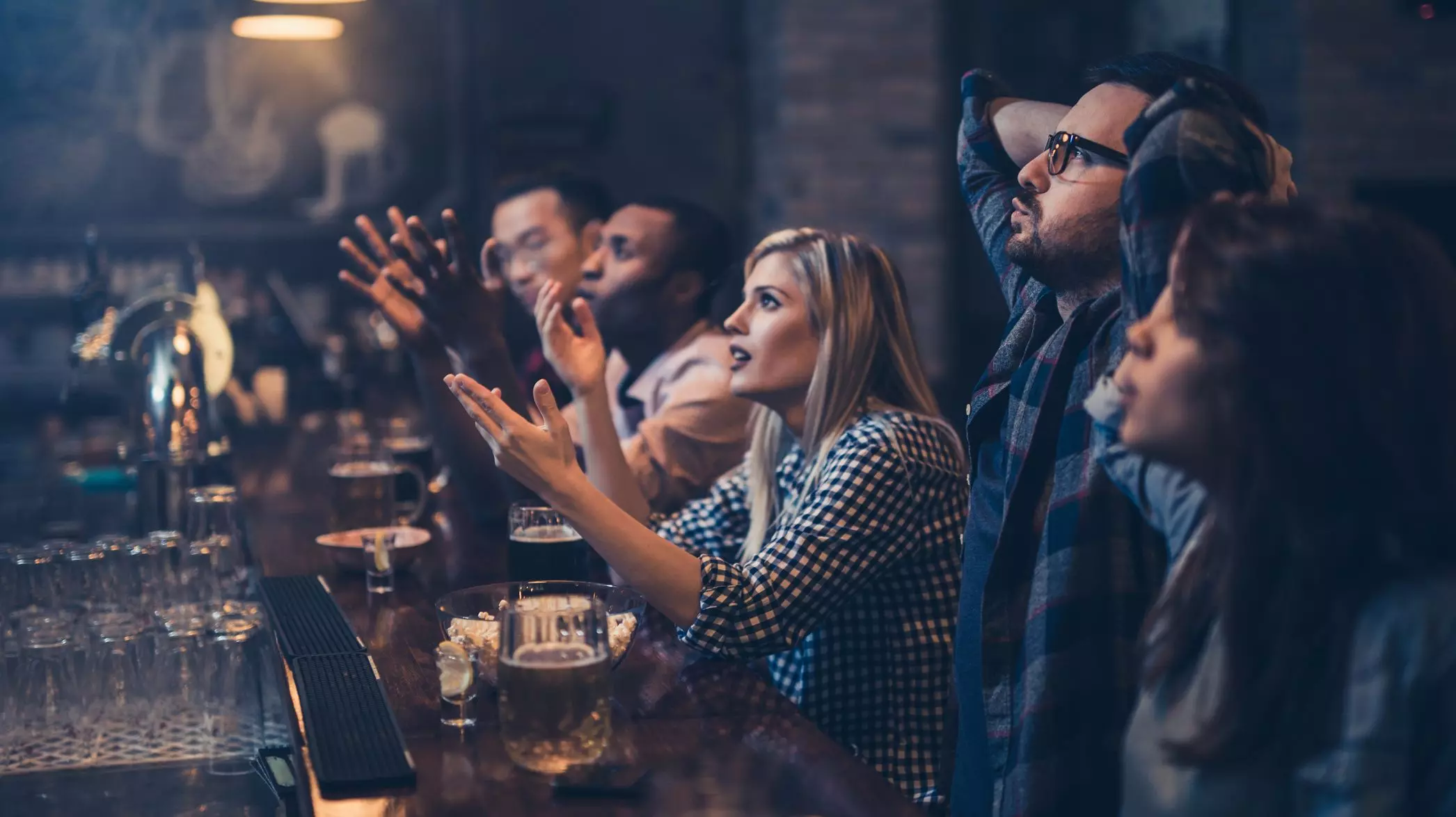 Ĉu Rigardi la Super Bowl povas Doni al Vi Koratakon?