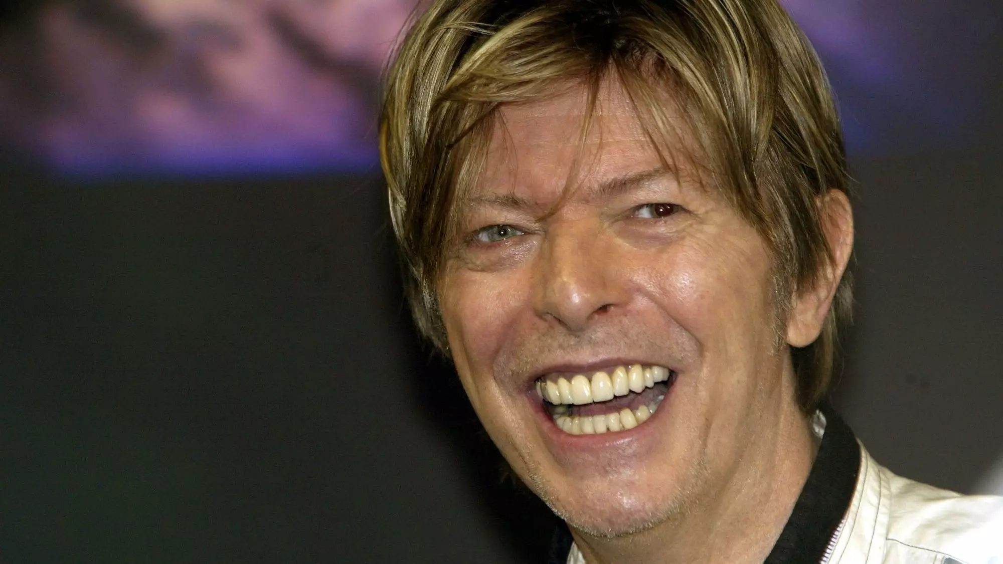 Nalika David Bowie ngluncurake Panyedhiya Layanan Internet dhewe