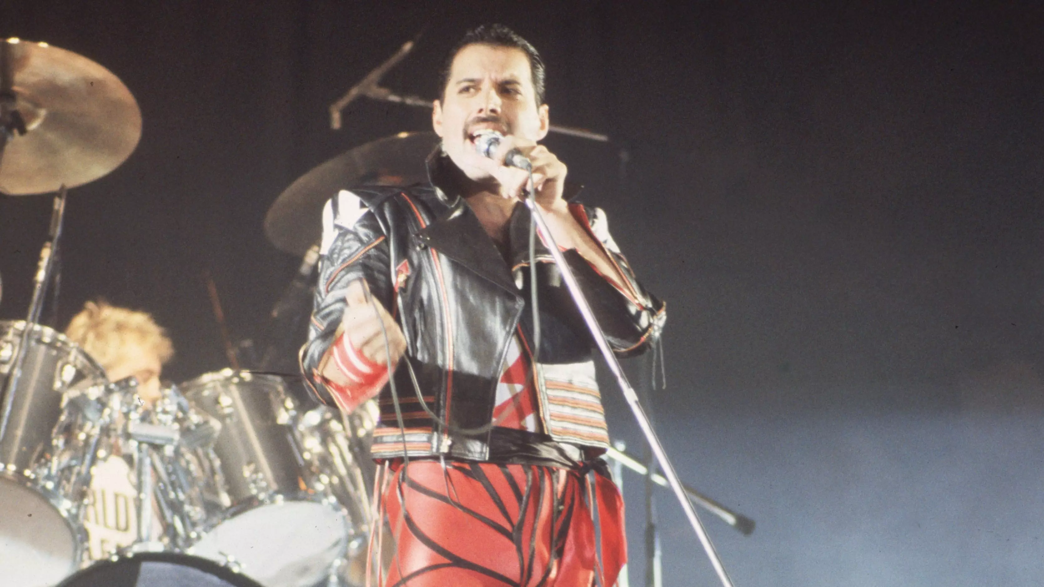 32 Mahagaga Freddie Mercury zava-misy