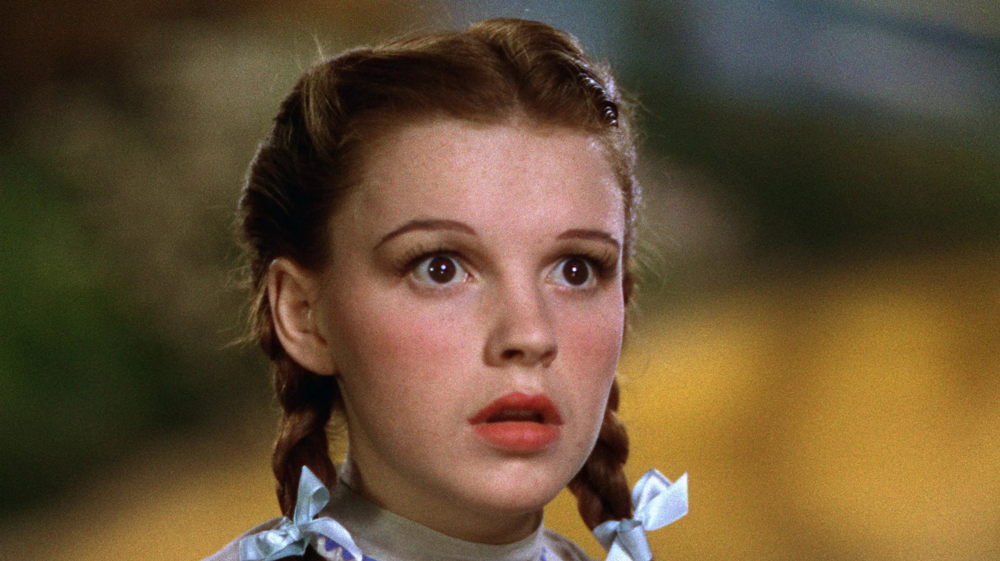 8 Wizard of Oz Fan Theories