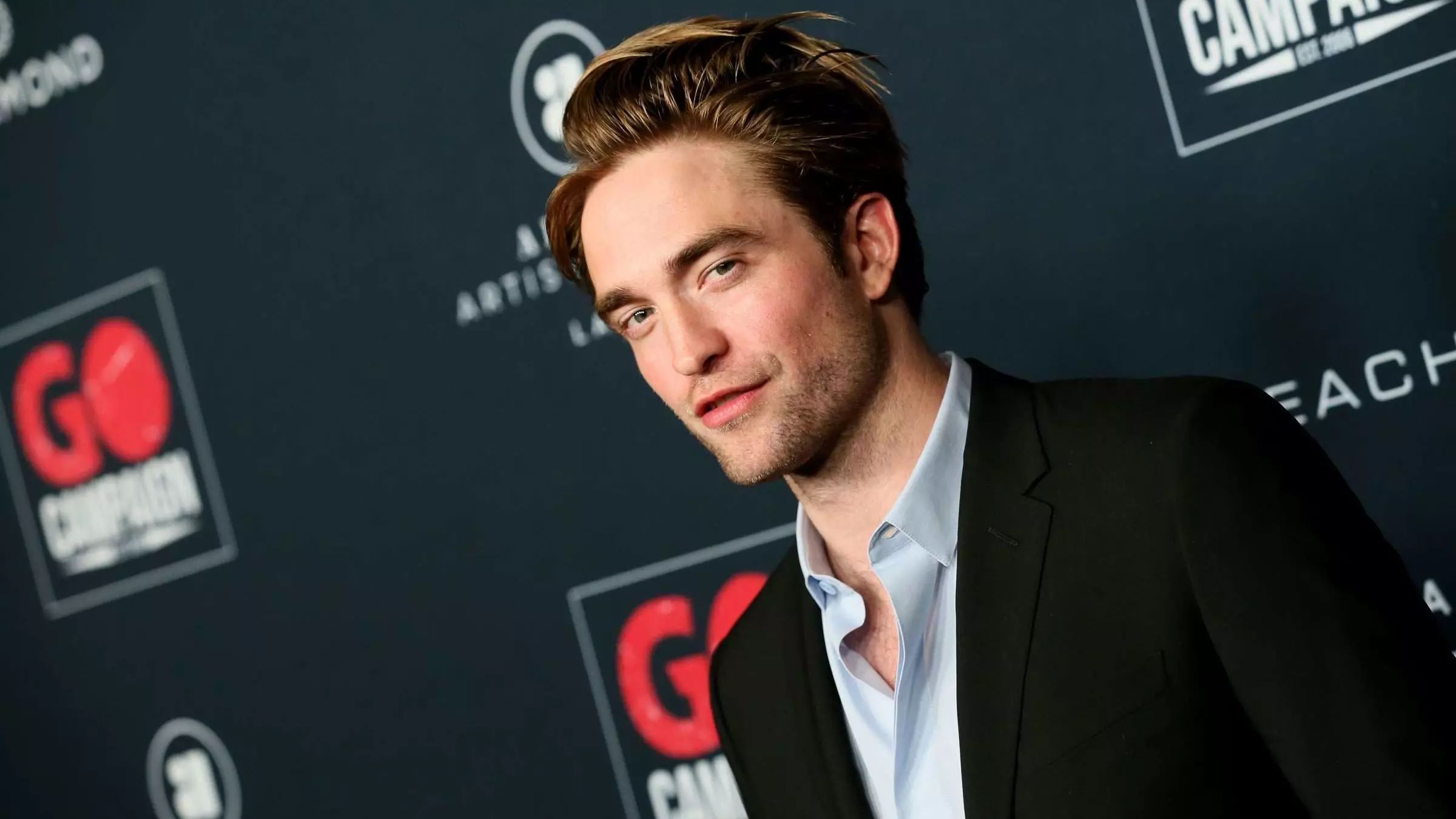 Enillwch Docynnau i Premiere 'The Batman' fel VIP Robert Pattinson