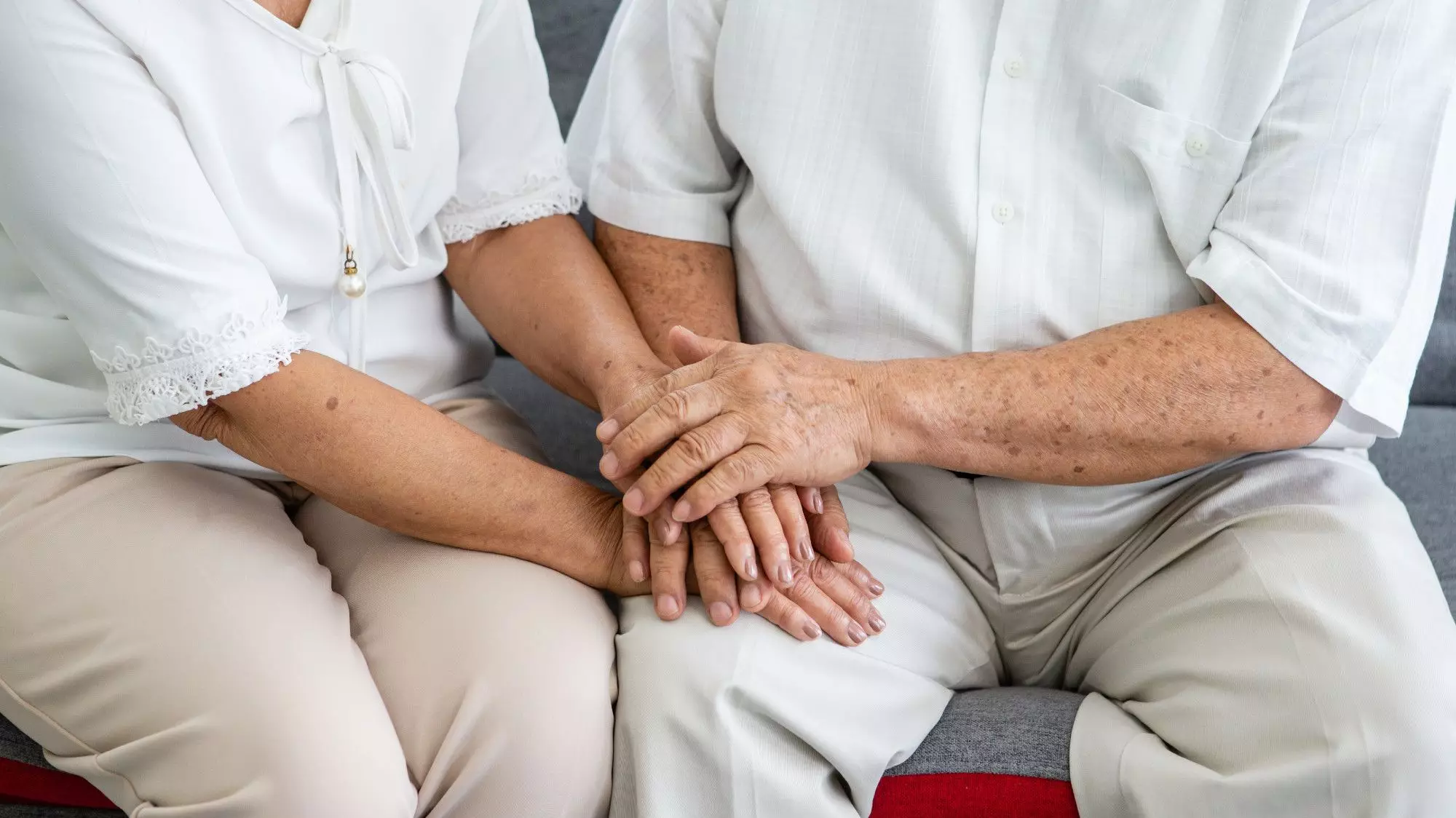 Skillnaden mellan demens och Alzheimers, förklaras