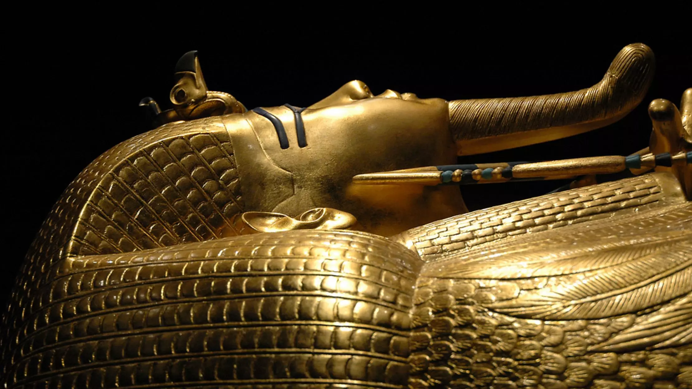 15 objets pharaoniques enterrés dans la tombe de Tut