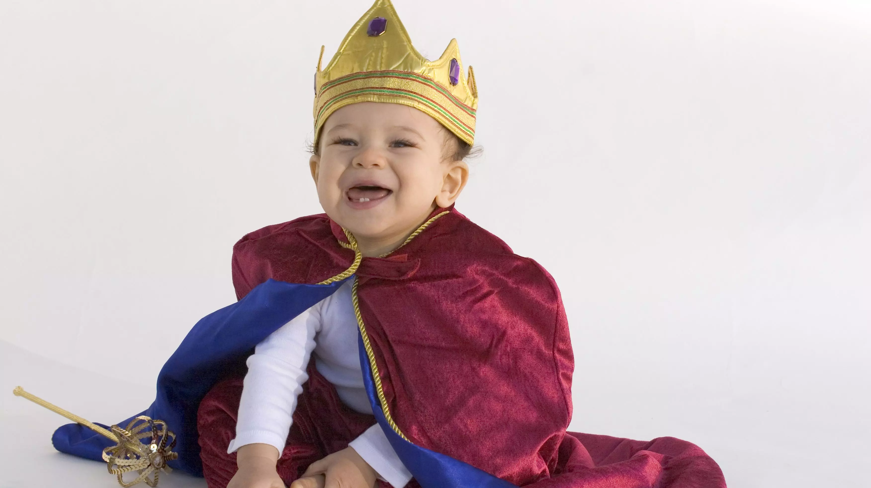 11 Monarcha Corónach Fad a Bhíodar i Diapers