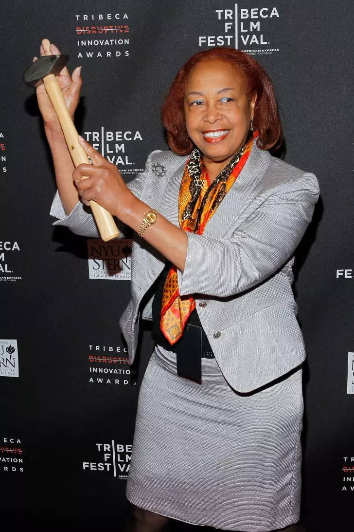 Dr. Patricia Bath van Laserphaco in 2012