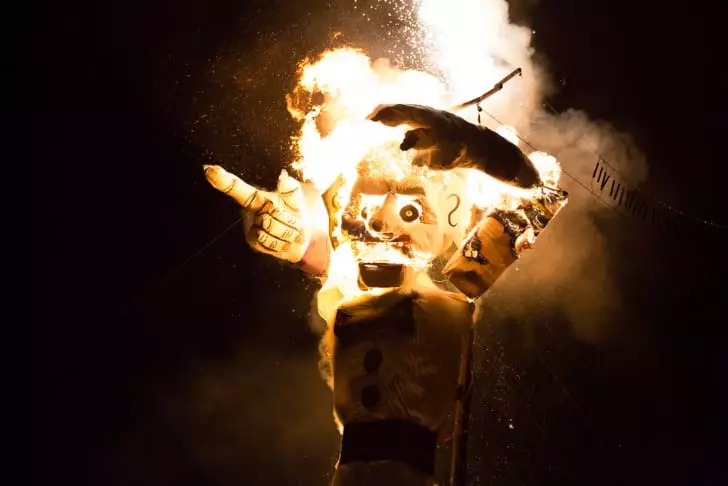 Zozobra: keista tradicija, kuri žada panaikinti jūsų niūrumą 4975_2