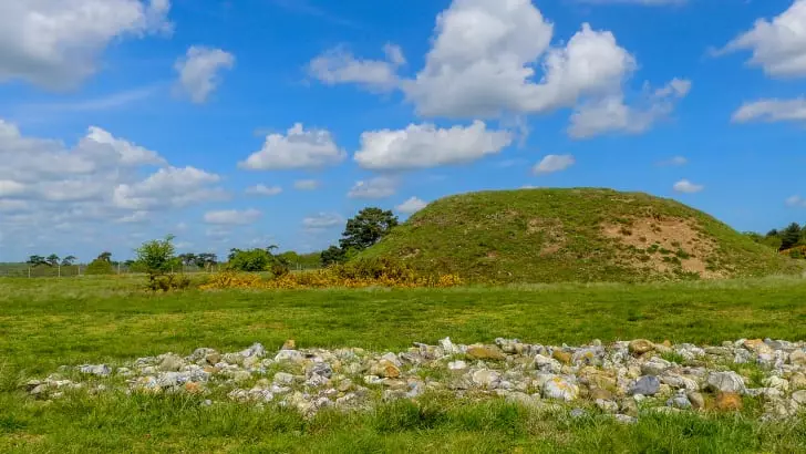 12 Fakten Iwwer de Sutton Hoo Schëff Burial Schatz 575_1