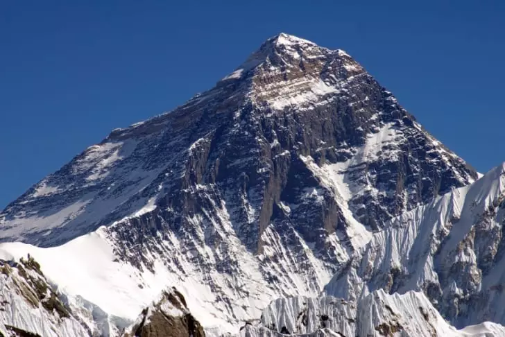 16 Fakta Menarik Ngeunaan Gunung Everest 8531_8