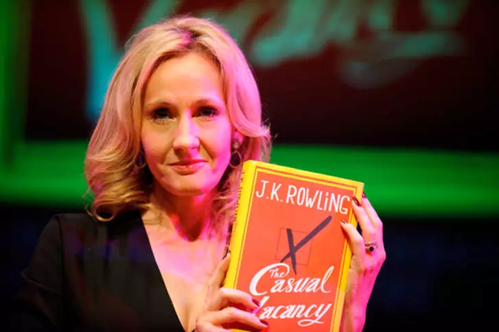 20 اقتباسات من Wise and Witty J.K.Rowling 9261_5