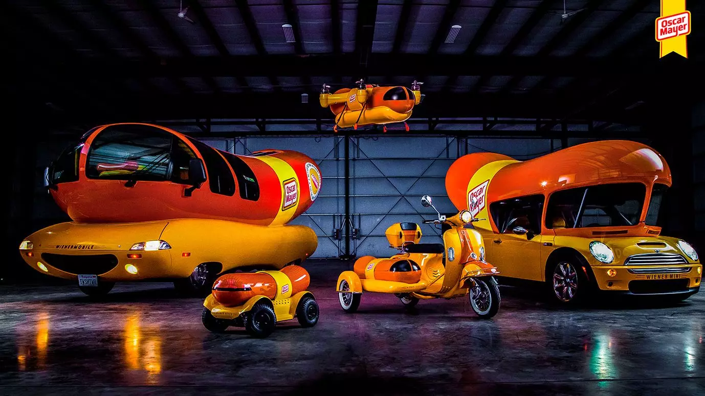 10 Amaqiniso kaFrank Mayelana ne-Wienermobile